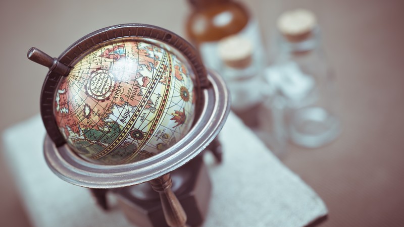 Random search for airports in the world